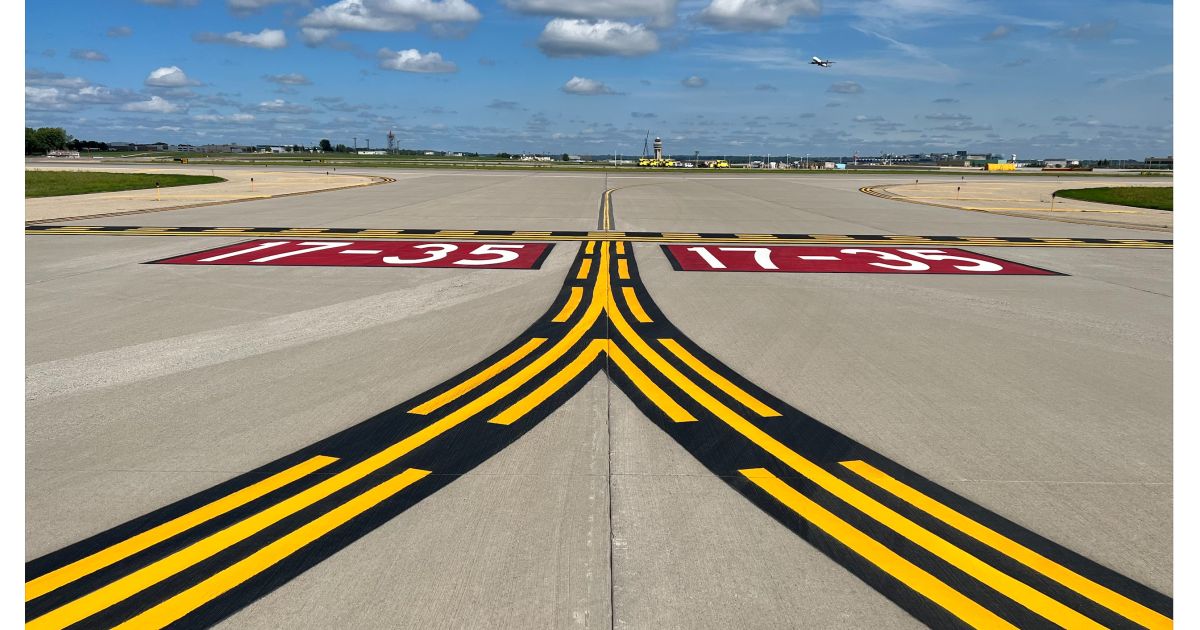 MSP Runway 17/35 Re-Opened Oct 17th | Metropolitan Airports Commission